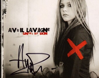 Avril Lavigne Autograph - Etsy