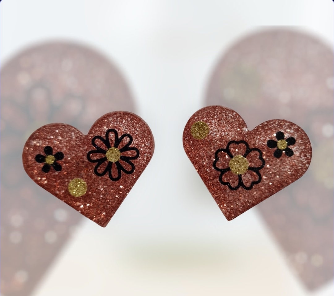 Flower Power Heart Badges Cute Accessory Fun Party Favour Pin Badge ...