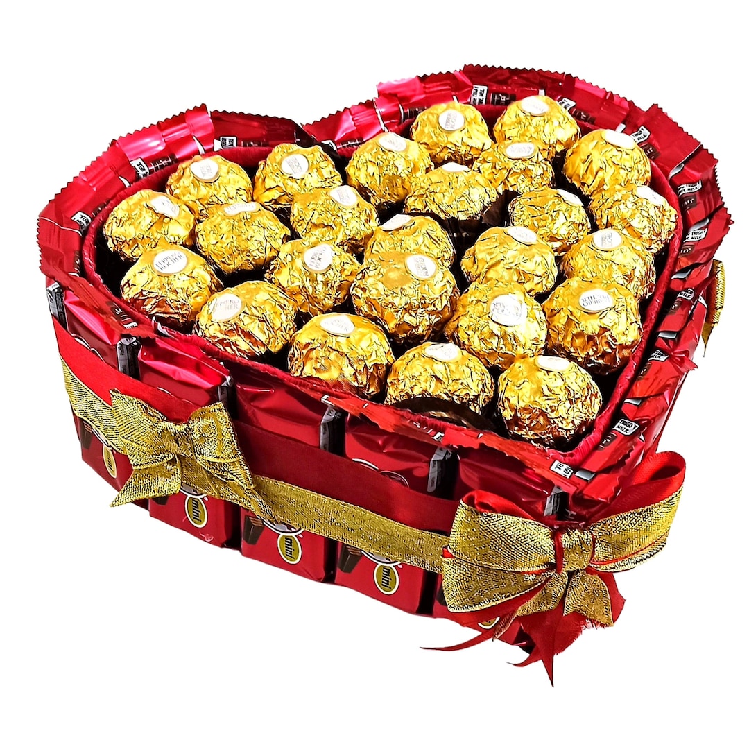 Personalized Ferrero Kit Kat Heart Chocolate Gift Box, Gift Set ...