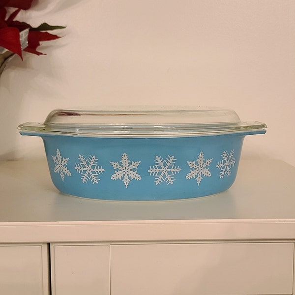 Vintage Pyrex Dish - Etsy