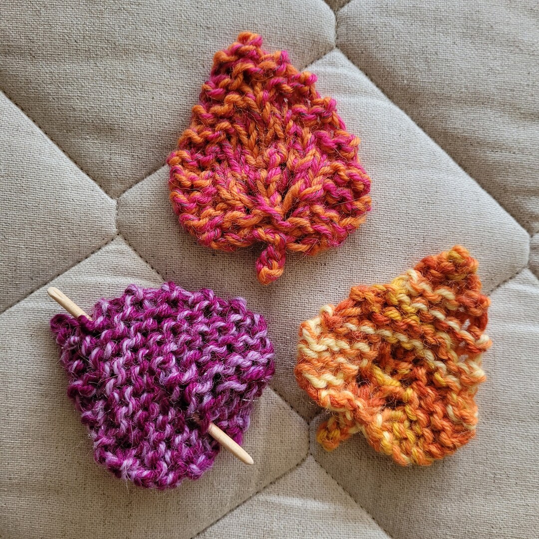 Knitted Leaf Pin Knitting Pattern, Easy Scrappy Yarn Project, Brooch ...