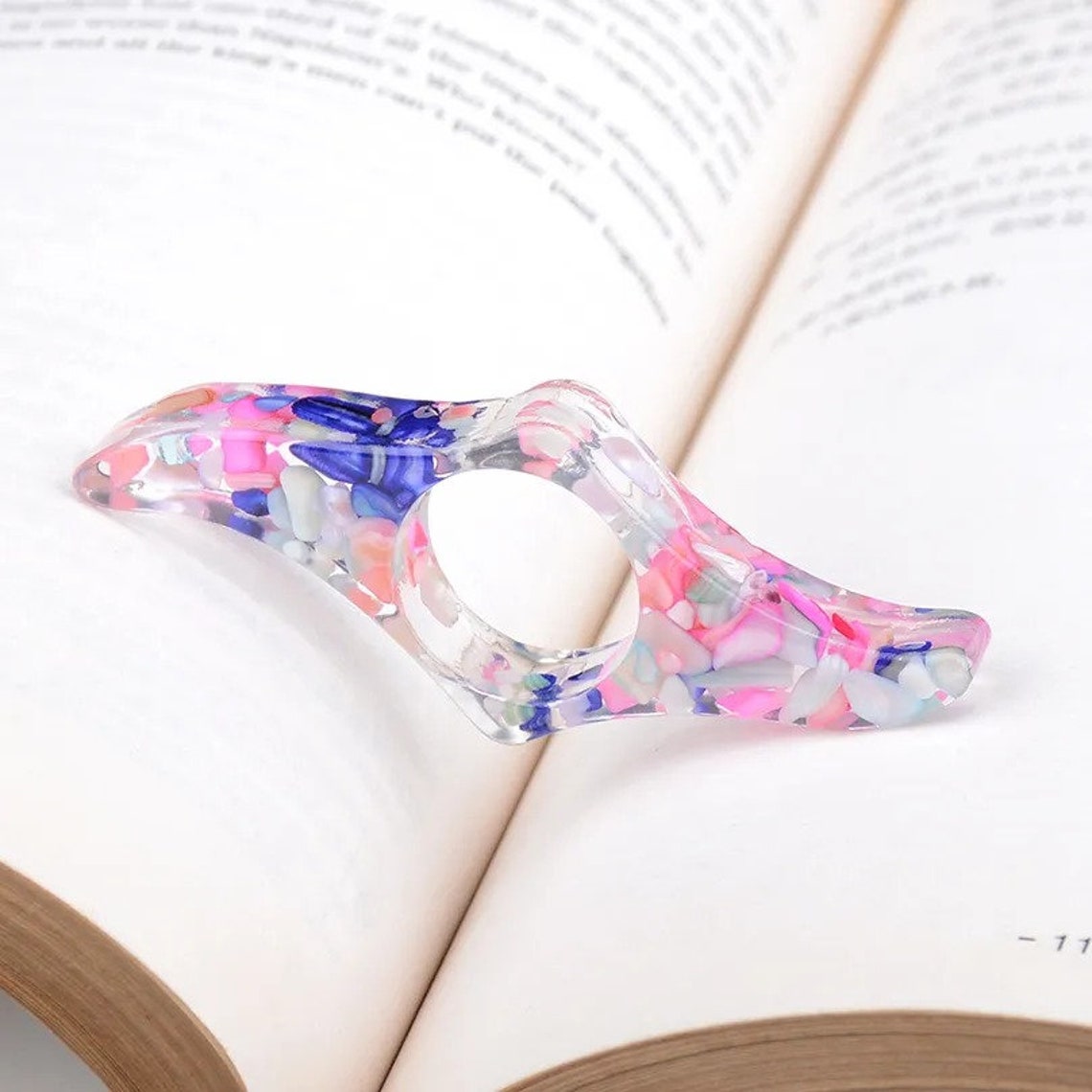 Thumb Book Support Bookmark School Supplies Petal Reading Aids Spreader ...