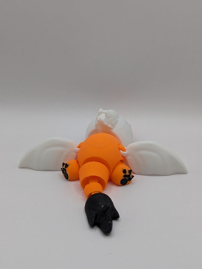 Grace the Gryphon Cute Fidget Toy | Desk Decoration | Articulated - Etsy