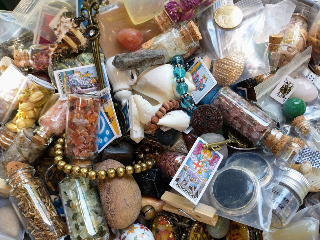 Crow Crystal Treasure Confetti Mystery Scoop Witches Brew Magpie Hoard ...