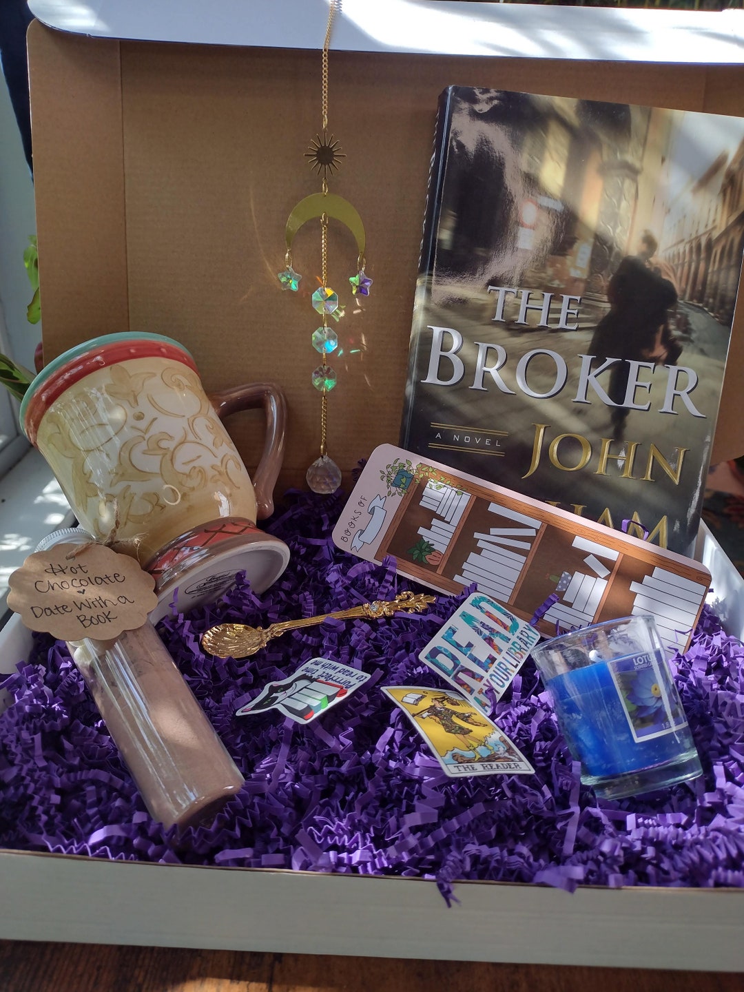 Book Lover Gift Box: Vintage Teacup or Mug, Preloved Book - Etsy