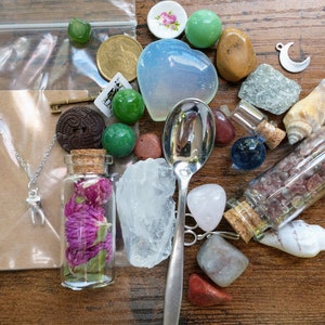 Crow Crystal Treasure Confetti Mystery Scoop Witches Brew Magpie Hoard ...