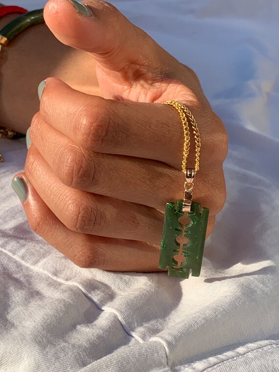 Jade Razor Pendant - Gem