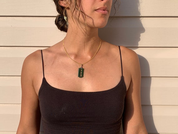 Jade Razor Pendant - Gem