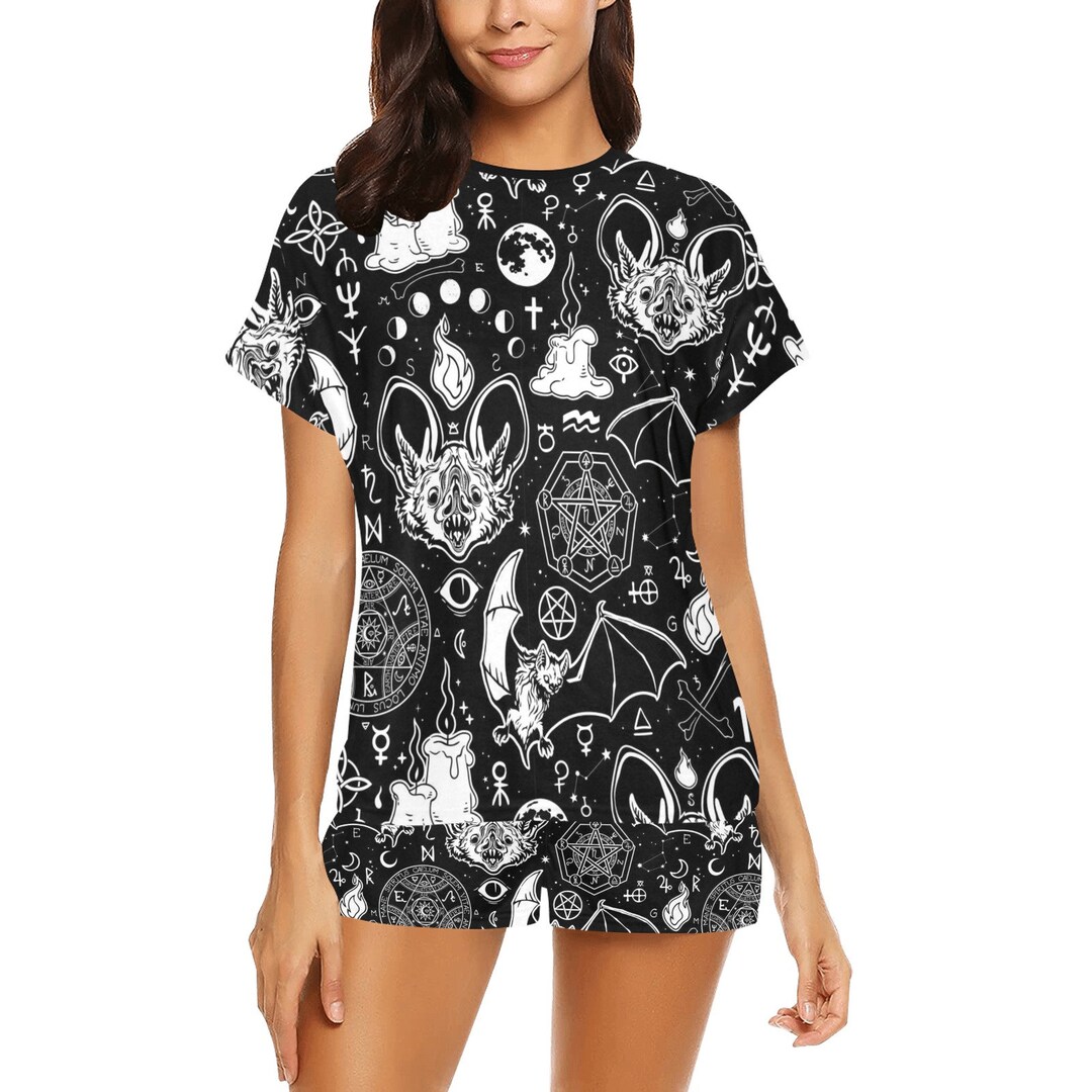 Satanic Bat Pajama, Pastel Gothic Goth Clothing, Yami Kawaii Pajamas ...