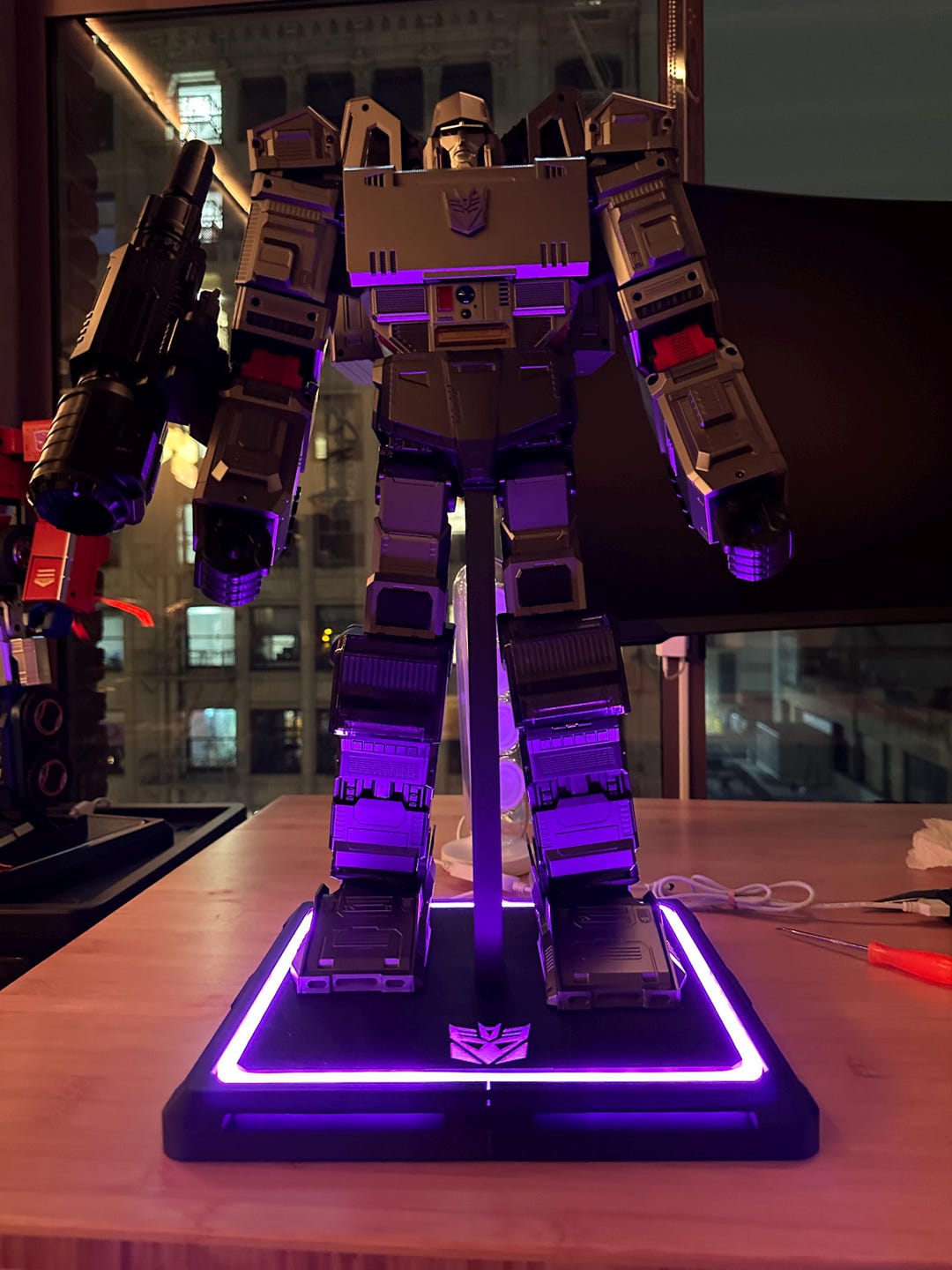 Robosen Megatron Stand - Etsy