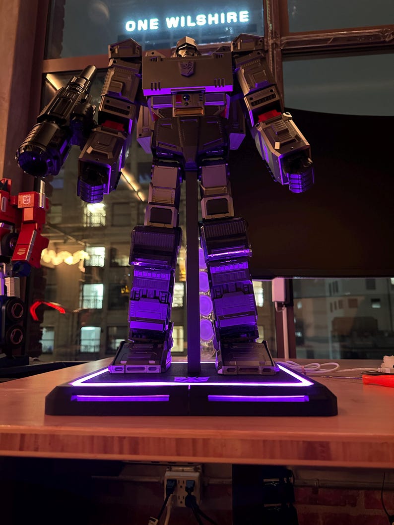 Robosen Megatron Stand - Etsy