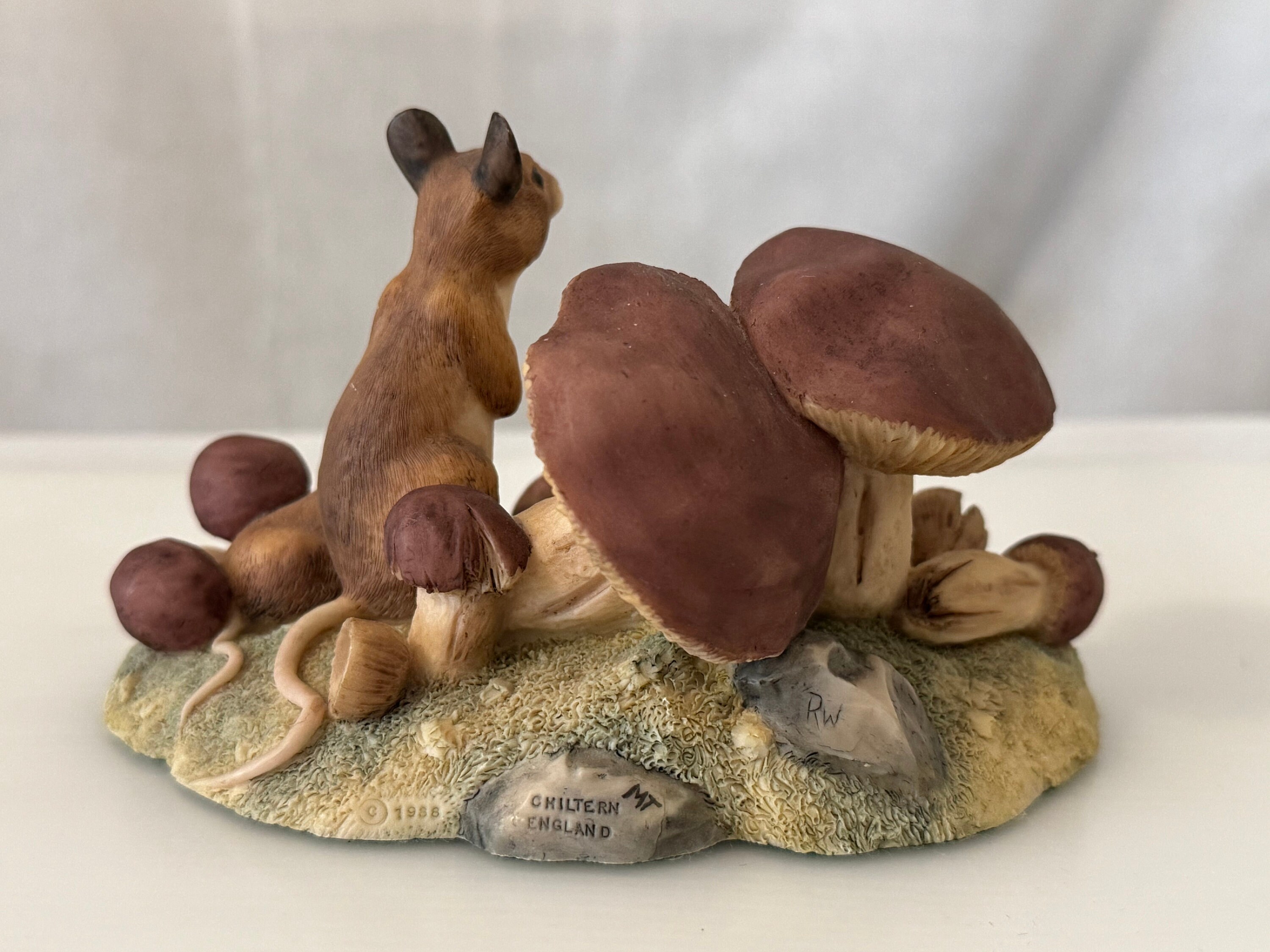 Vintage Border Fine Arts Field Mice the Chiltern Collection Mushroom ...