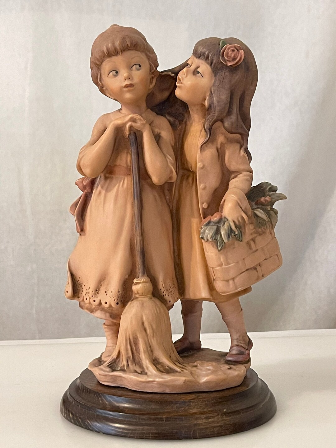 Giuseppe Armani Figurine, Girl Friends, Bestie, Capodimonte ...