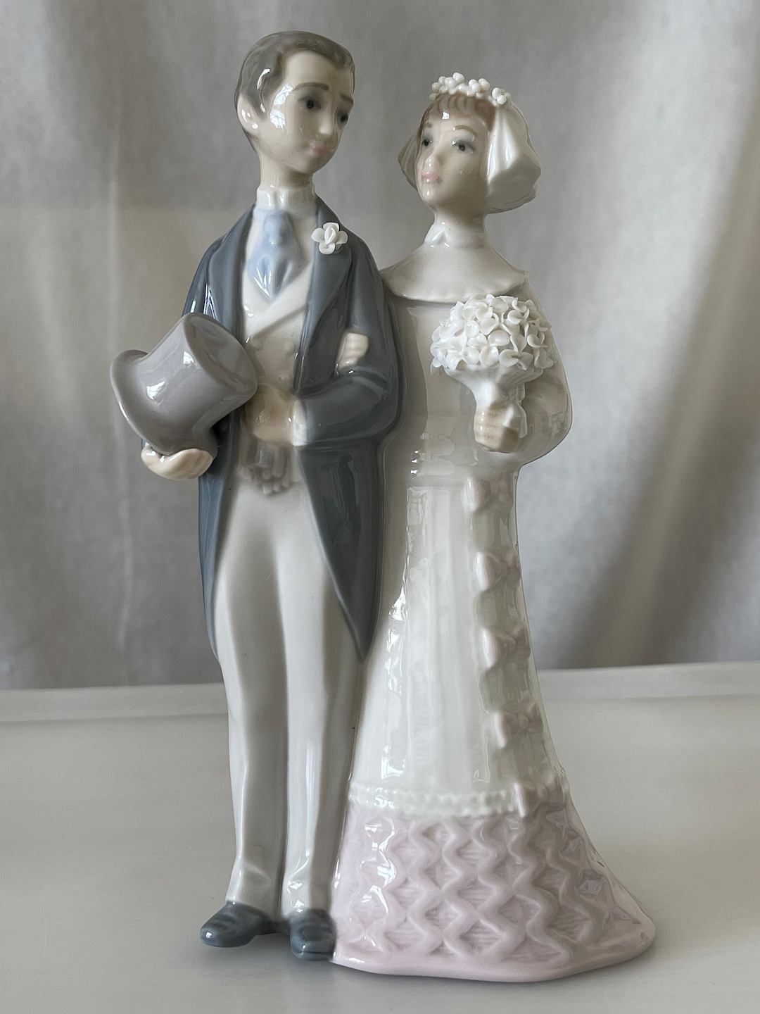 Lladro 4808 Bride and Groom Figurine Wedding Couple Cake Topper ...