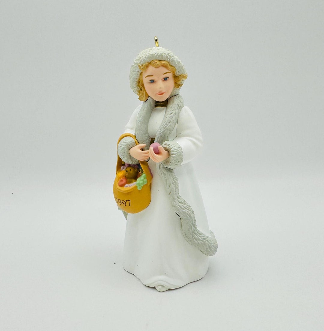 Charming Vintage Keepsake - Hallmark Kolyada Christmas Visitors ...