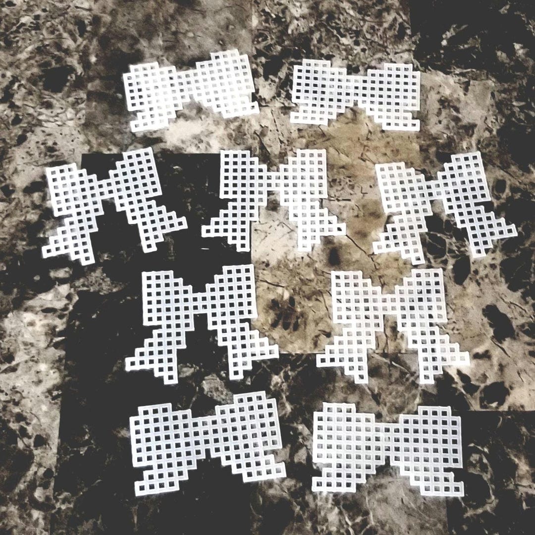 9 Plastic Canvas Precut Shape Bows, 2 Different Bows, Needlepoint Craft ...