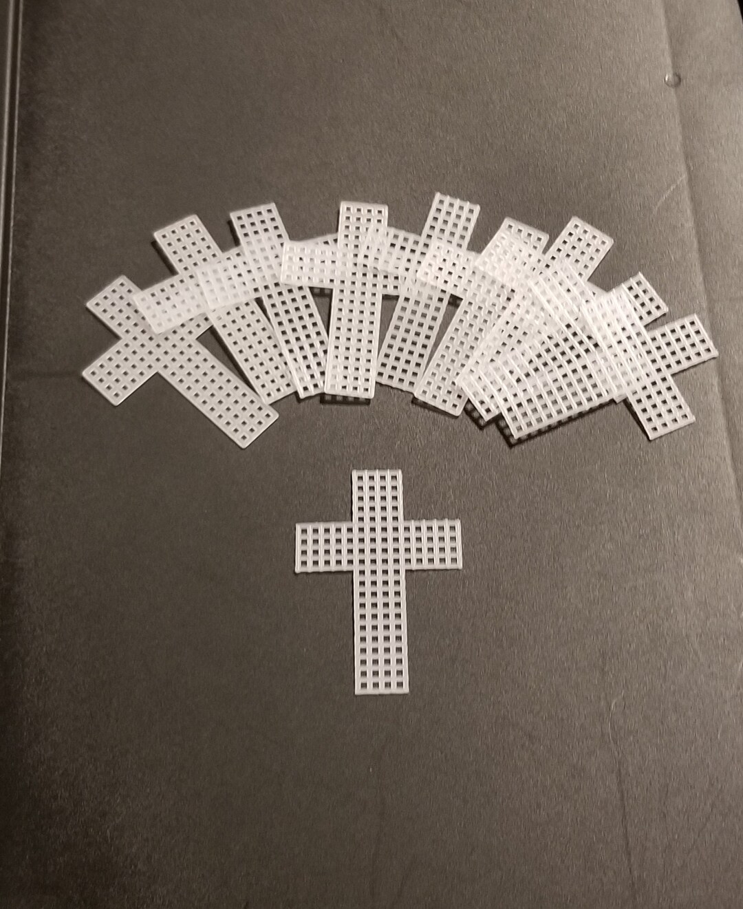 500 Cross Plastic Canvas Precut Shapes. Needlepoint Craft - Etsy