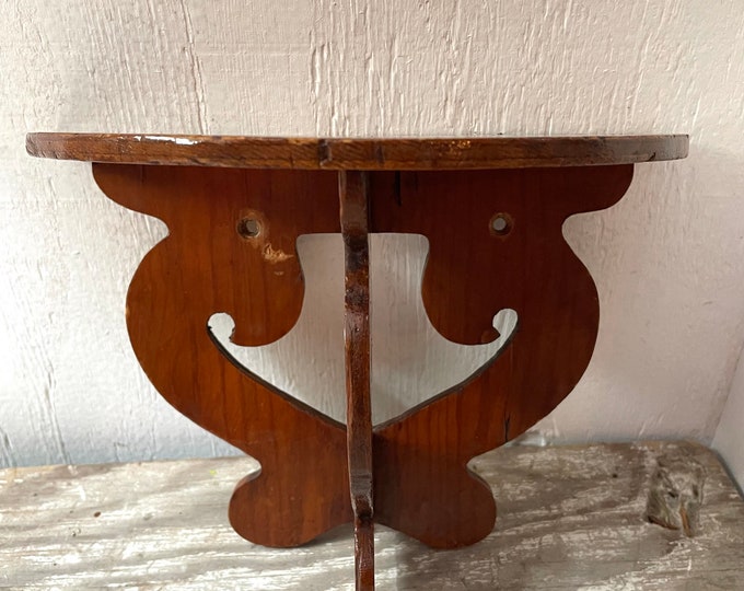 Vintage Wooden Small Shelf - Wall Shelf - Small Wooden Display Piece - Etsy