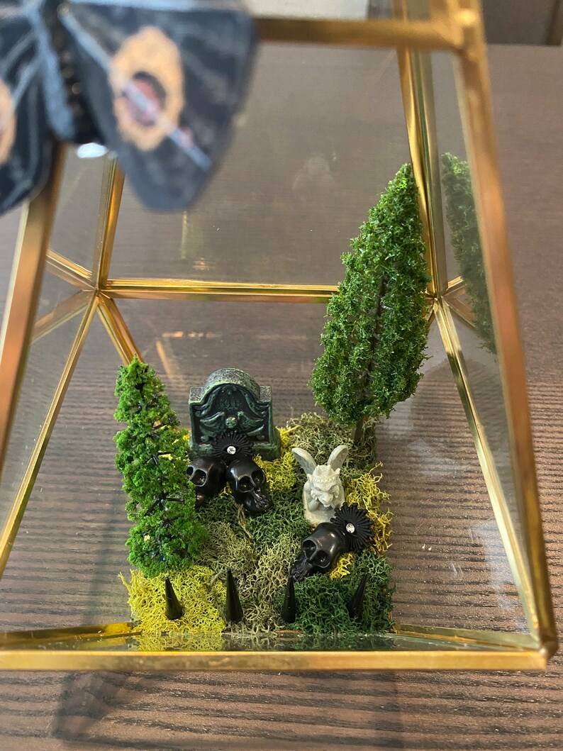 Cemeterrarium Spooky Pyramid Terrarium With Loop for Hanging, Creepy ...