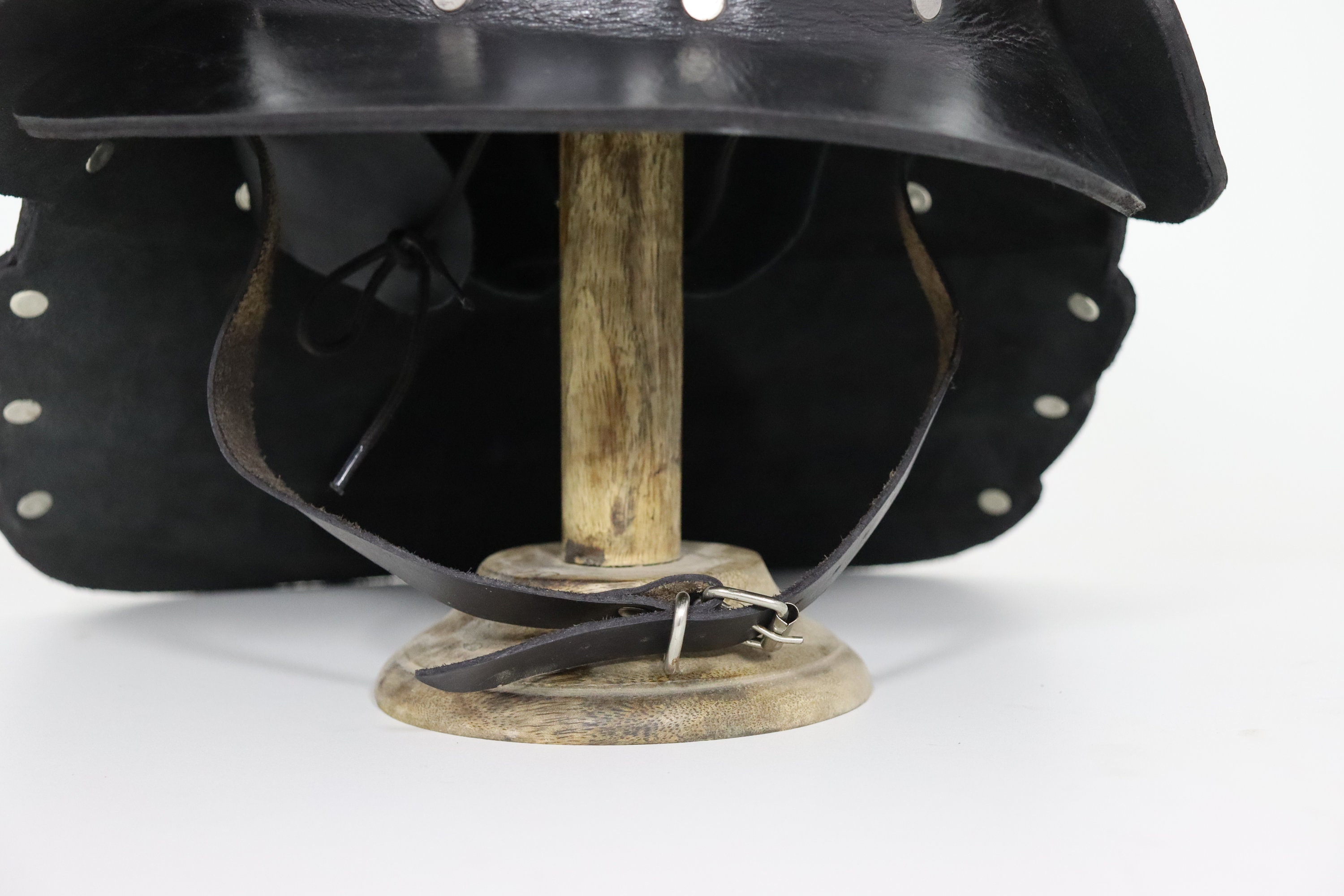Leather Japanese Samurai Helmet Knight Reenactment Helmet Black ...