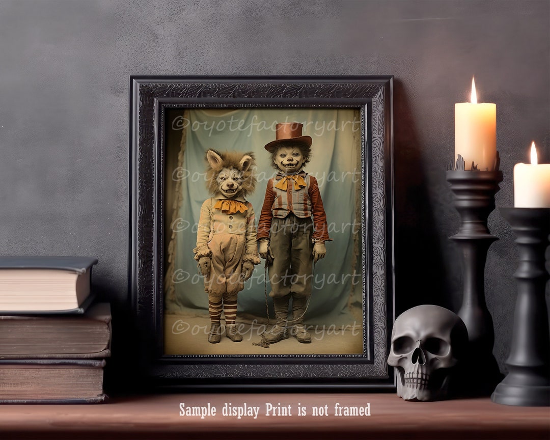 Weird Spooky Children Clown, Creepy Kids, Odd Vintage Scary Carnival ...