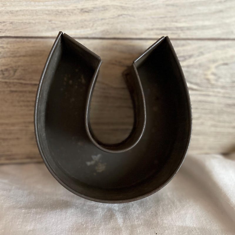 Vintage Molded Cake Pan - Etsy