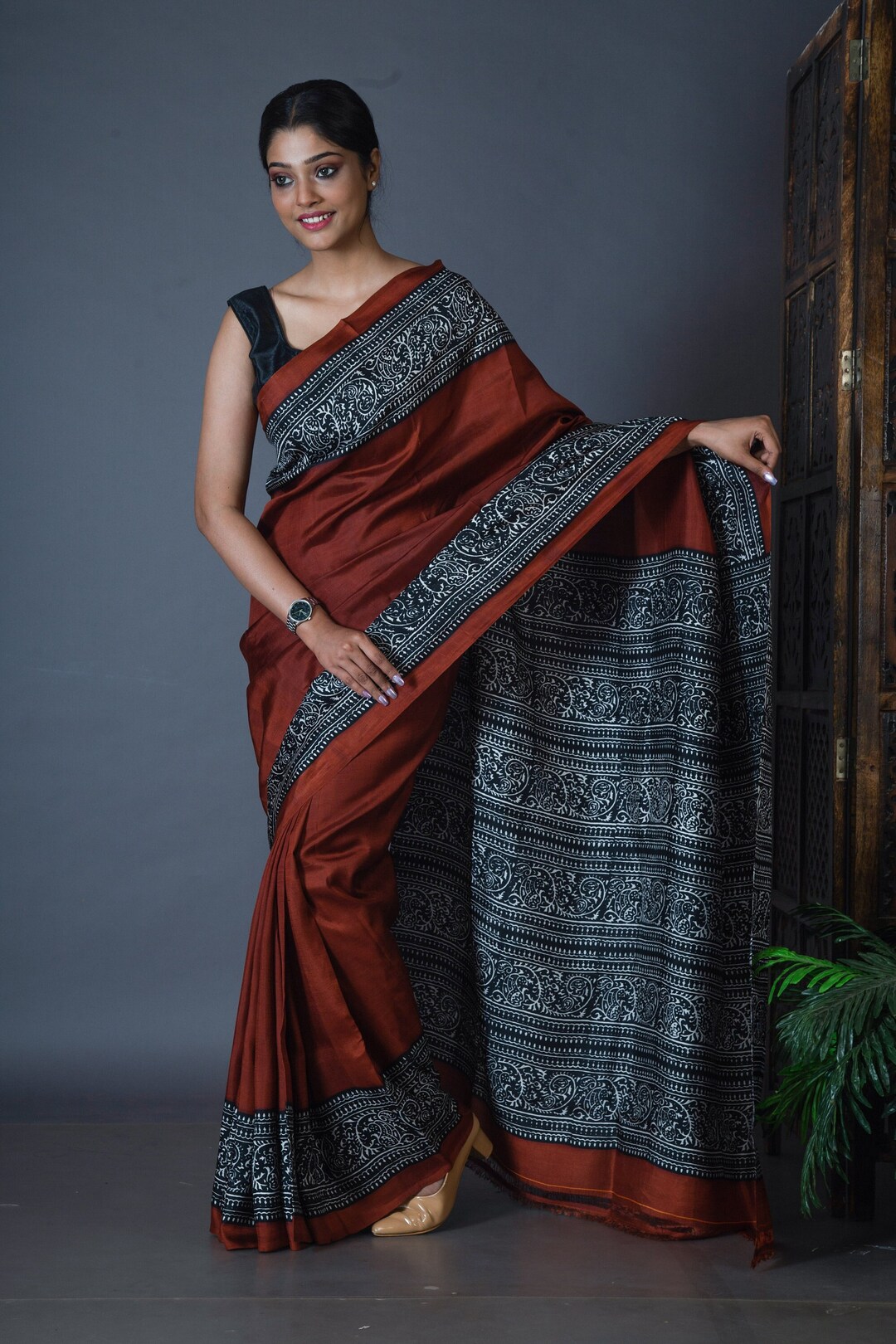 Rust Colour Saree With Black Border | Pure Mulberry Silk | Black Blouse ...
