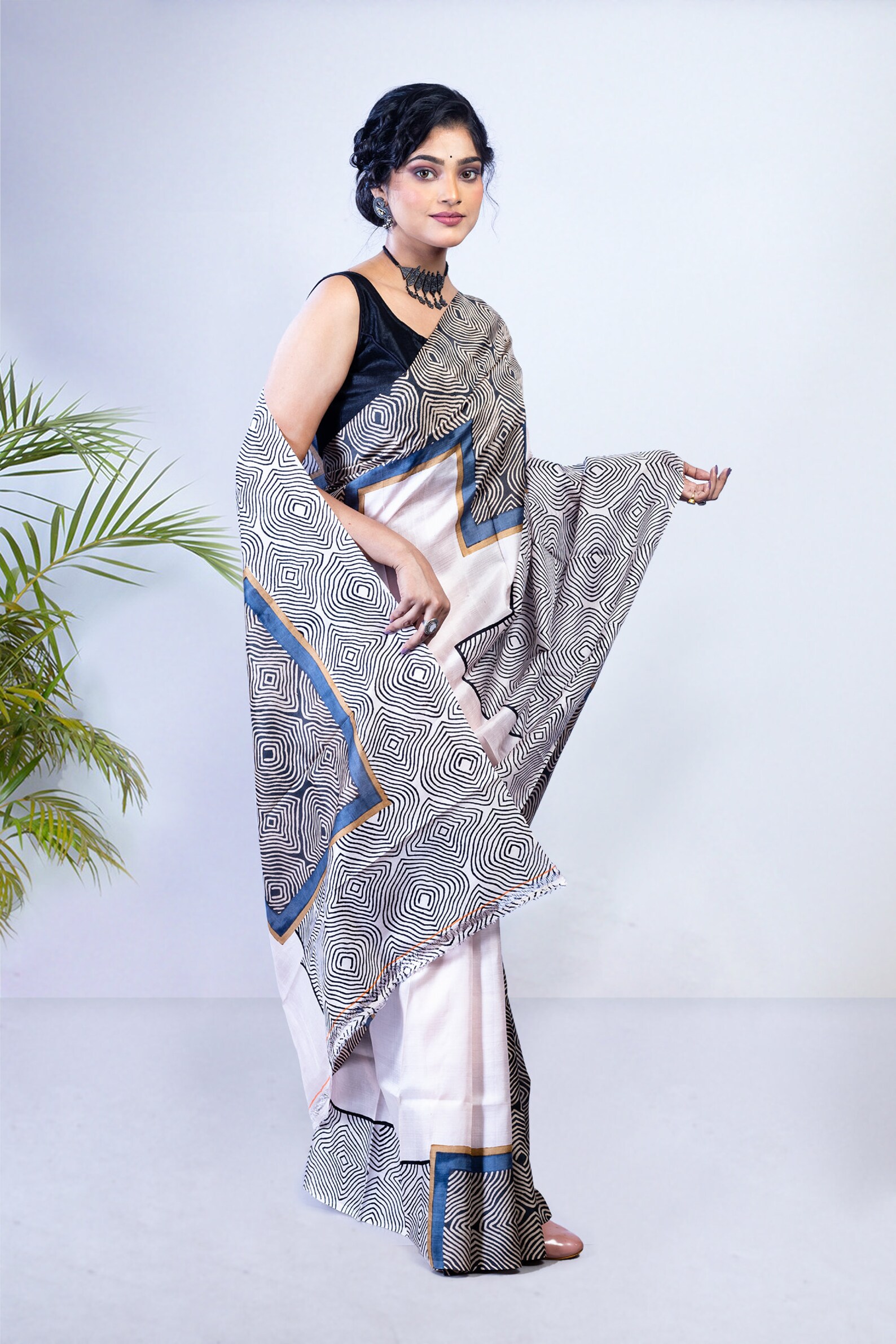 Classy Silver Grey Saree From Ramdhanu Ethnic - Etsy