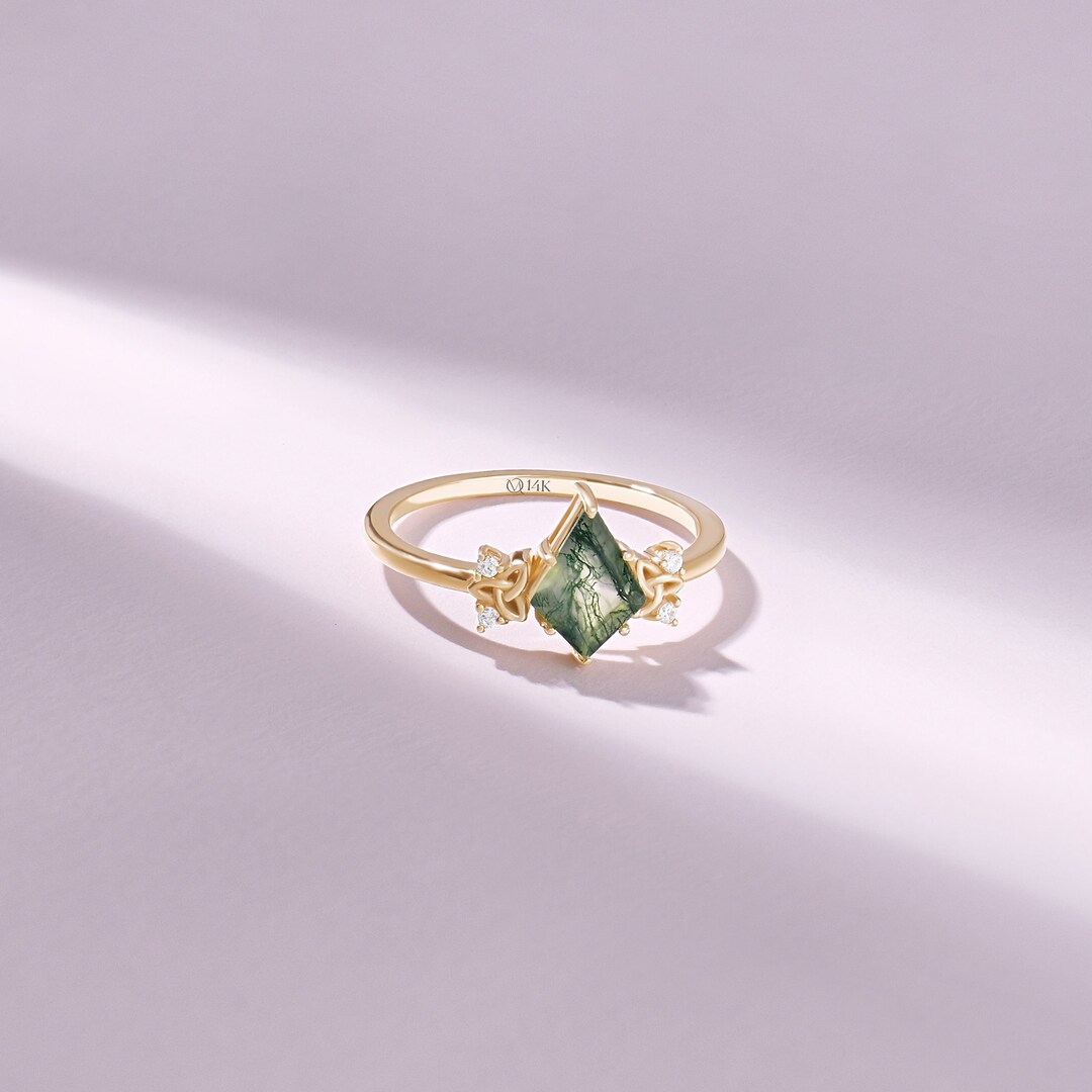 14k Celtic Knot Moss Agate Kite Ring, Solid Gold Unique Fancy Shape ...