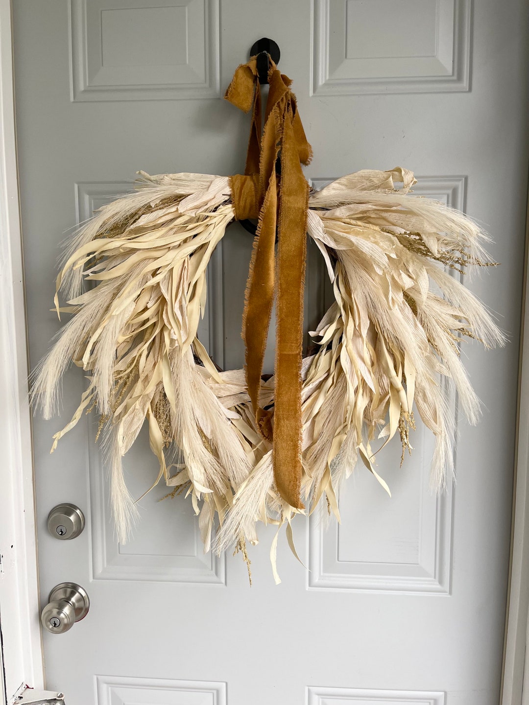 Teardrop Neutral Fall Corn Husk and Pampas Grass Wreath, Camel Caramel ...
