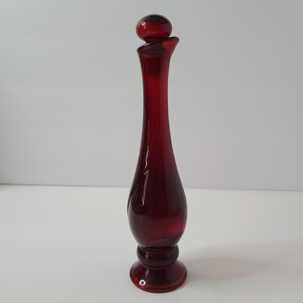 Ruby Red Vase - Etsy