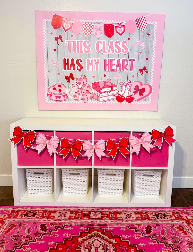 Valentine's Day Bulletin Board Kit: This Class Has My Heart (PDF) - Etsy