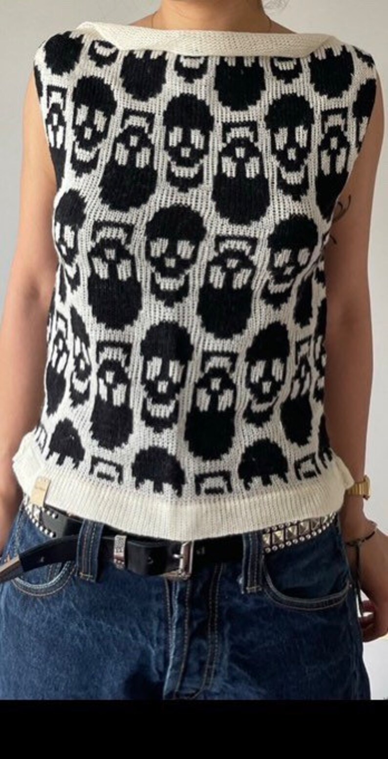 One of One Black and White Skull Top - Etsy