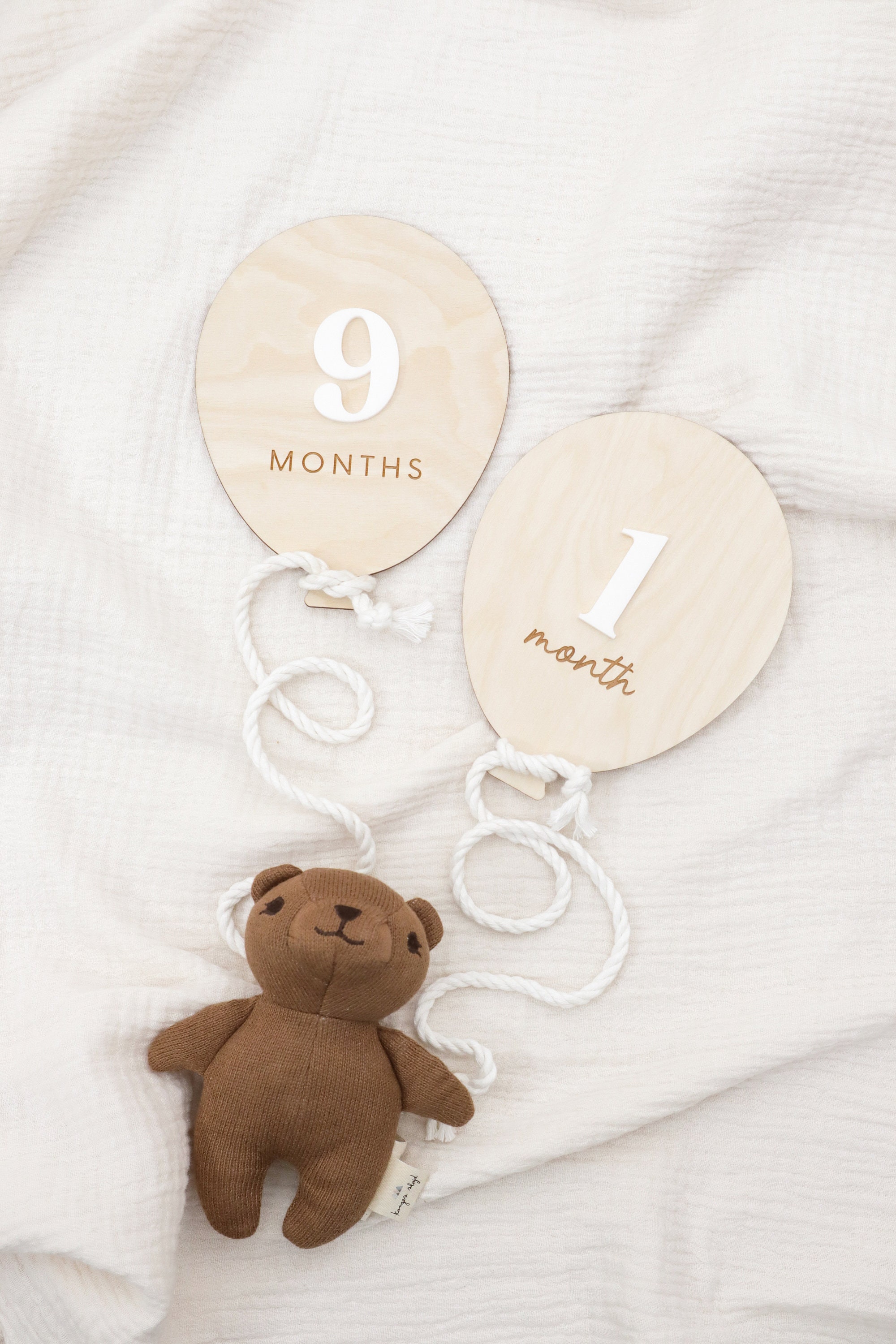 Wooden Balloon Baby Milestone Cards, Interchangeable Milestone Cards ...