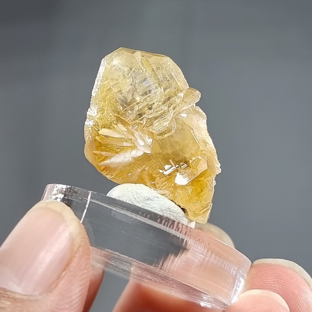 Cerussite Gemmy Yellow Floater Crystal - Etsy