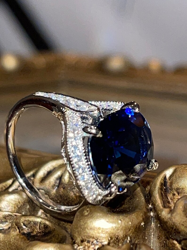 Royal Blue Sapphire-lab Ring - Etsy