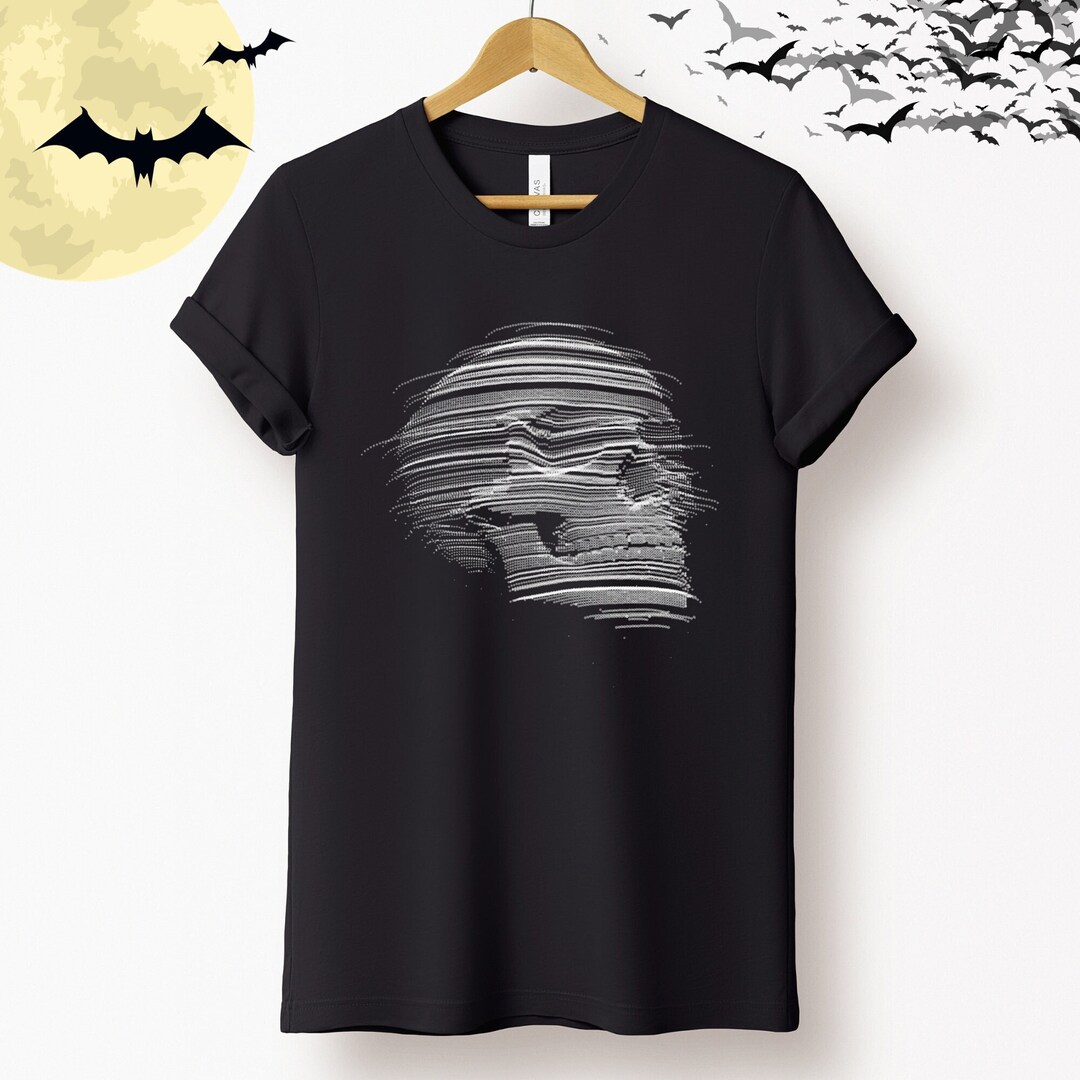 Distorted Skull Shirt Gothic Skull Tee Edgy Graphic Shirt Halloween ...