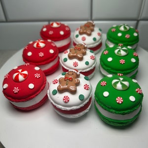 3 Fake Gingerbread Macaroons | Fake Peppermint Macaroons | Fake ...