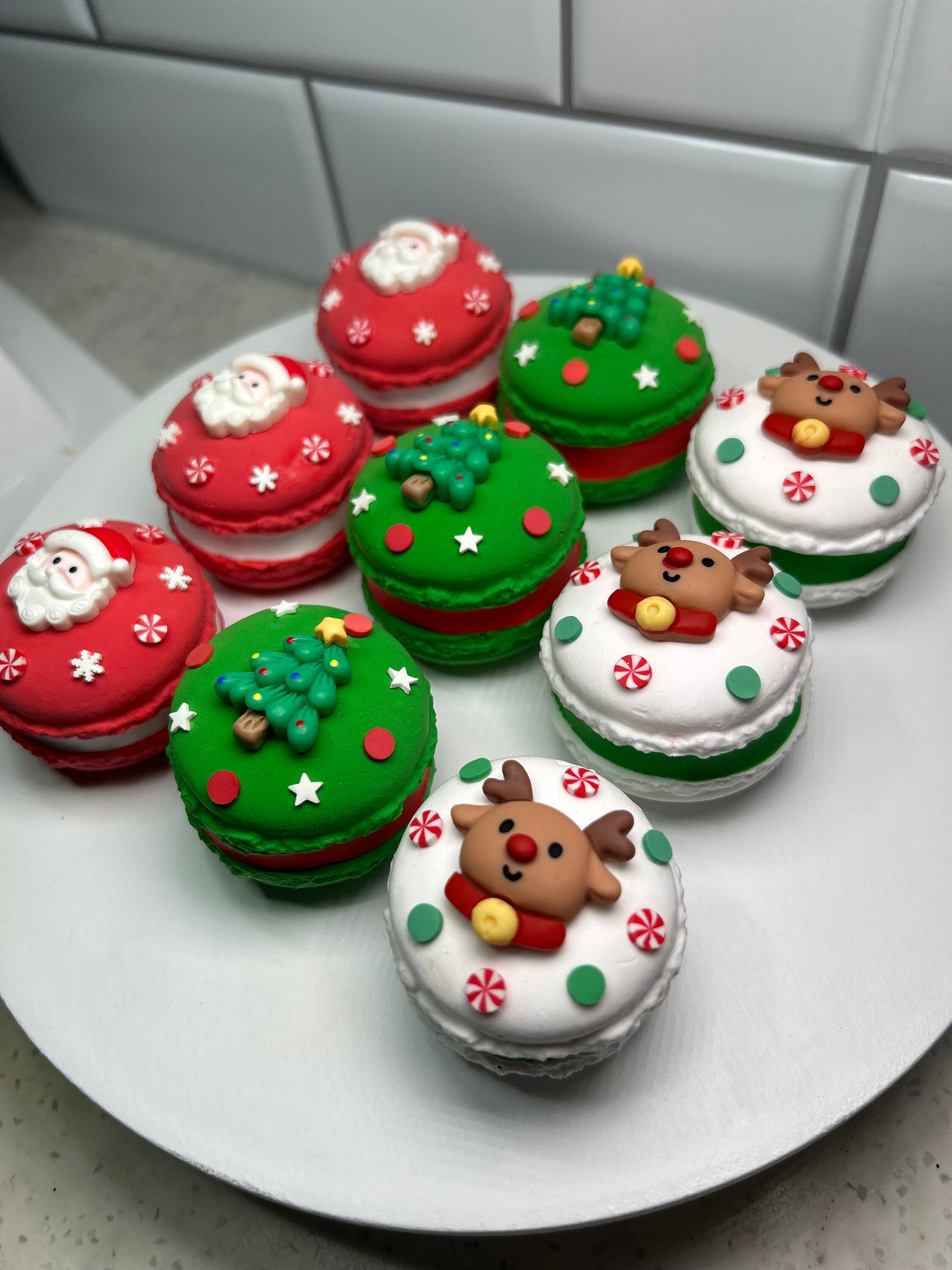 3 Fake Christmas Macaroons | Fake Santa Macaroons | Fake Rudolph ...