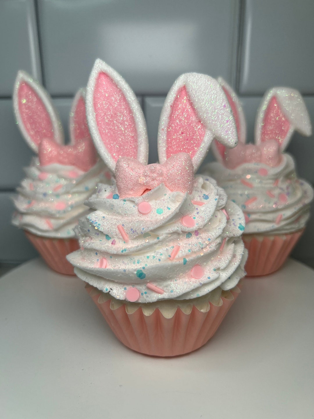 Fake Easter Bunny Cupcake | Fake Bunny Ears Cupcake | Fake Easter ...