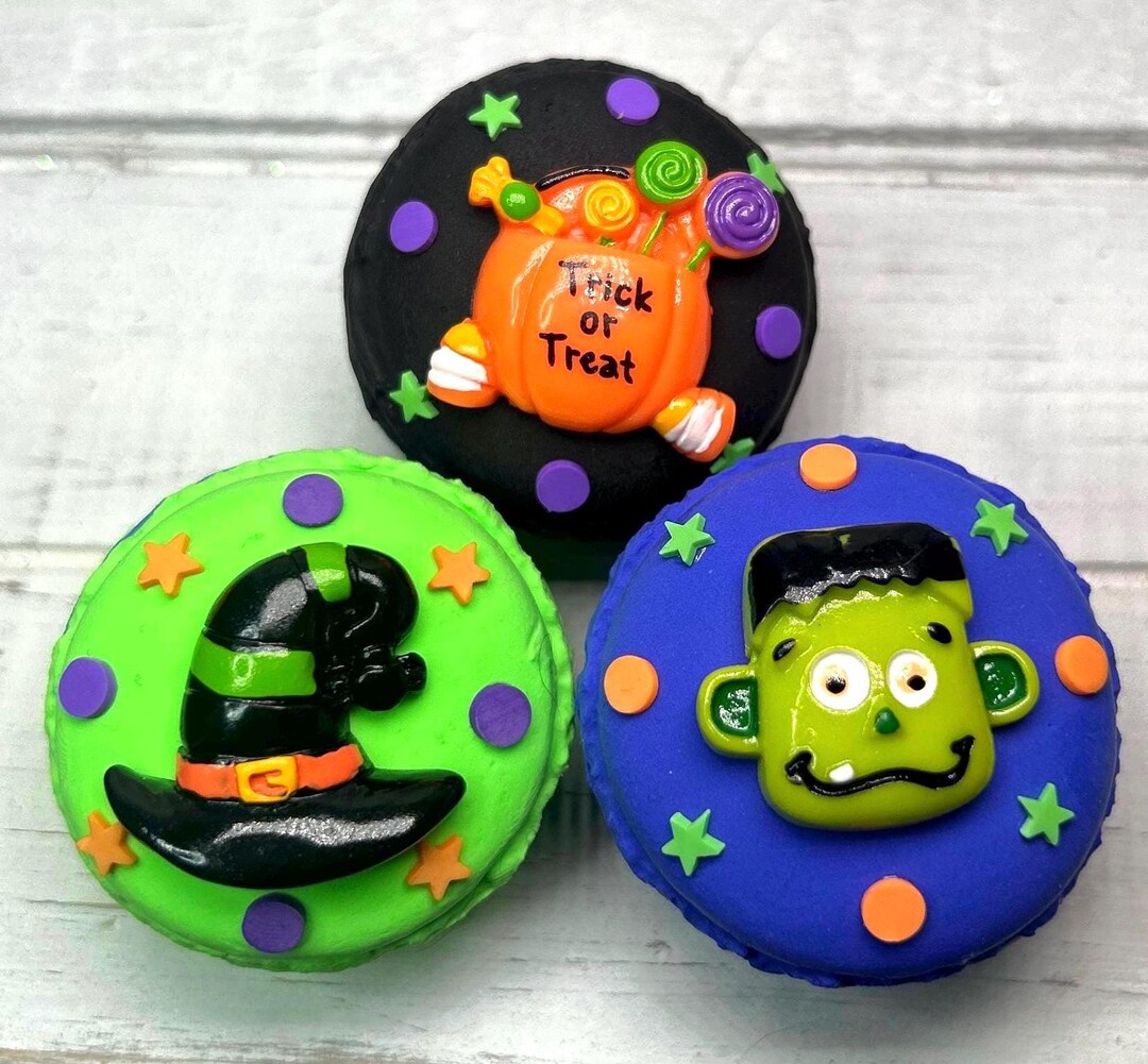 Fake Halloween Macaroons | Fake Halloween Cookies | Fake Witch Hat ...