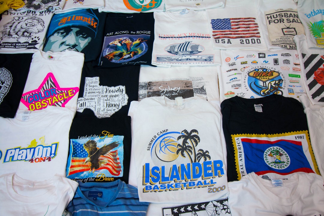 Mens Mystery Vintage Thrifted T-shirt - Mystery Travel Cities Countries ...