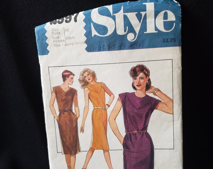 Style 2997 Sewing Pattern for Misses Dress, Slim Shaped, Darted Waist ...