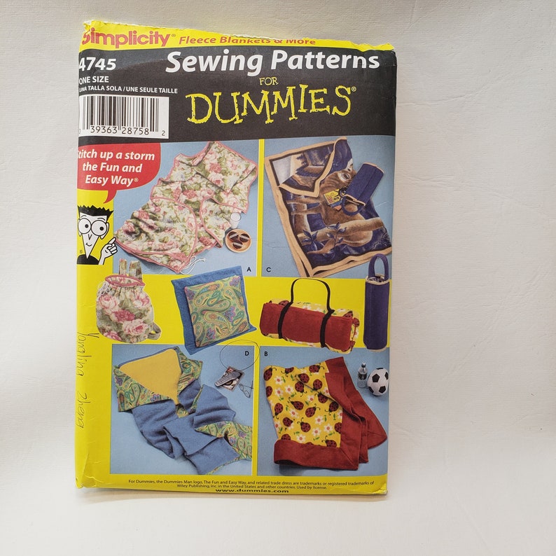 Simplicity 4745, Sewing Pattern for Dummies, Fleece Pillow in a Quilt ...