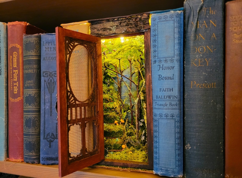 Handmade Nature Book Nook - Etsy