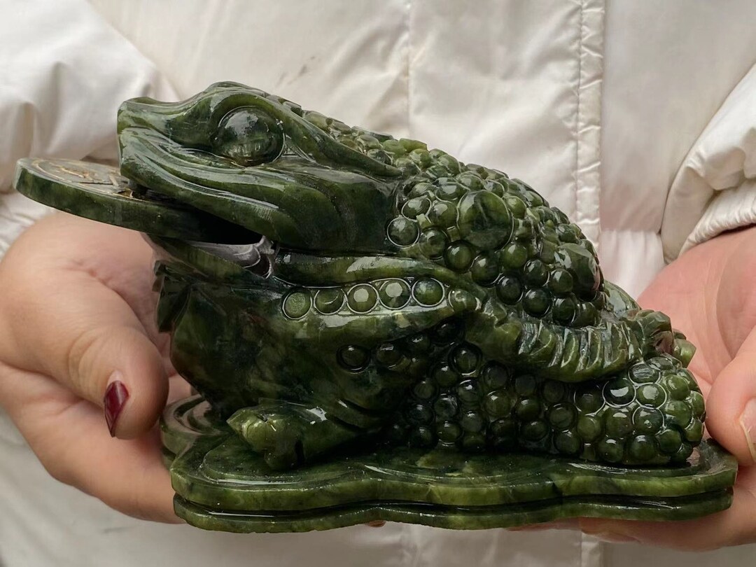 Natural Jade Toad Statues Home Decor Feng Shui ,frog Figurines and ...