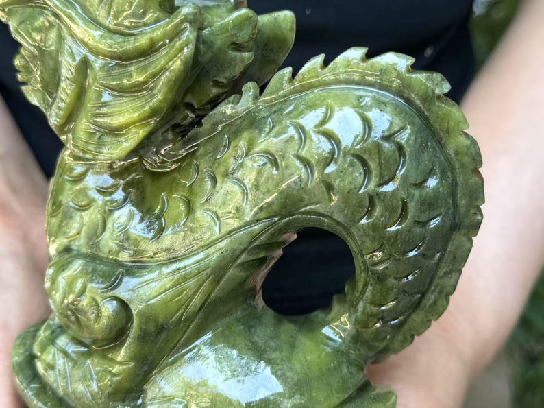 Natural Green Jade Dragon Statue Chinese Feng Shui Lucky Loong Animal ...