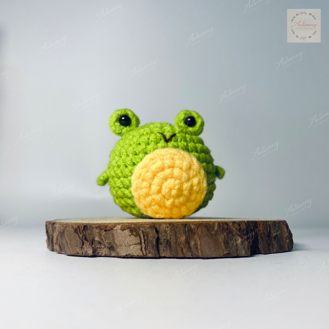 Crochet Green Frog Keychain, Amigurumi Keychain, Birthday Gift, Bag ...