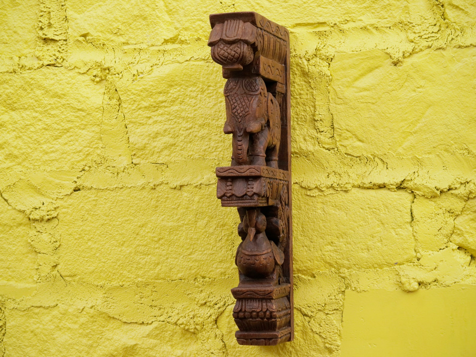 Set of 2 Corbel Traditional Vintage Carved Bird and Elephant Wall Décor ...