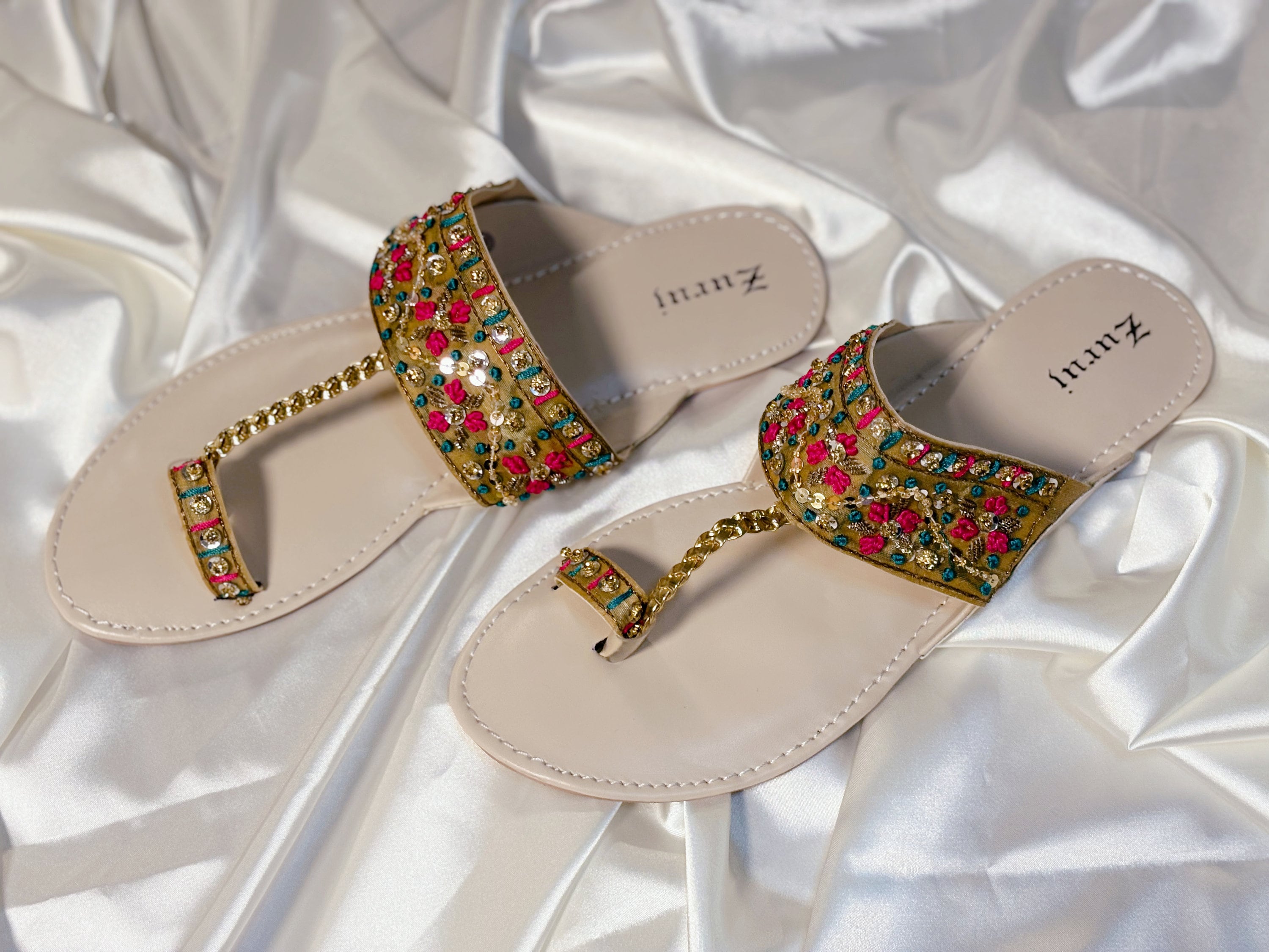 Multicolor Handmade Kolhapuri Jutti Sandals, Indian Pakistani Punjabi ...